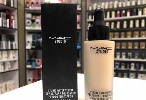 Тональный крем MAC Studio Waterweight SPF 30