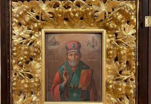 Старинная икона Святой Николай Чудотворец в киоте