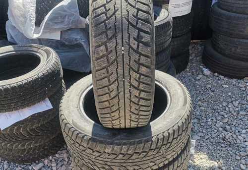 Kumho I'Zen RV Stud KC16 215/60 R17