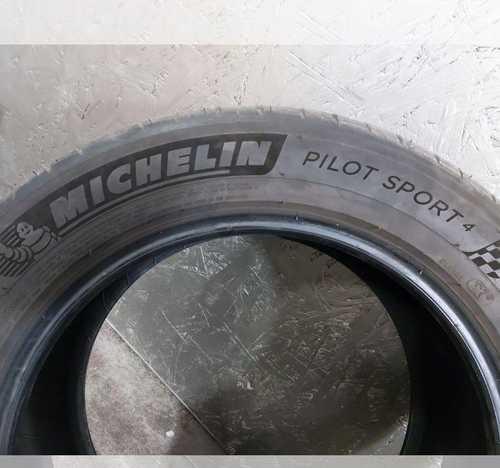 Michelin Pilot Sport 4 225/55 R17 101Y