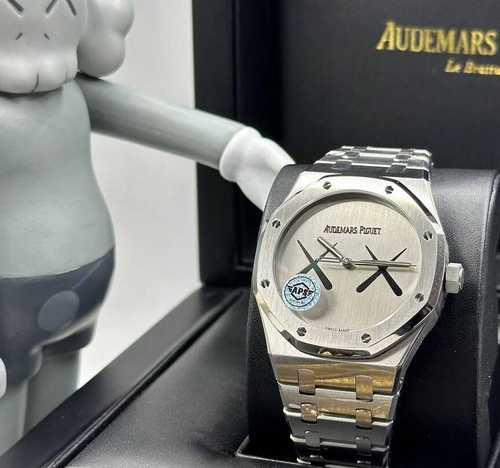 Мужские часы Audemars Piguet Royal Oak “Kaws” Limi