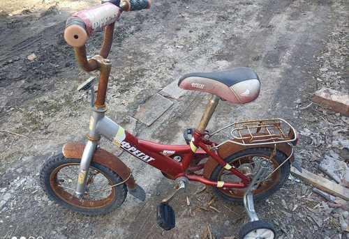 Детский велосипед четырехколесный