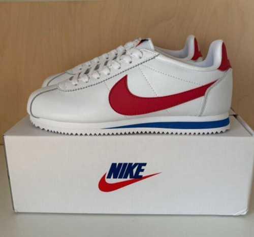 Classic cortez betrue whie black