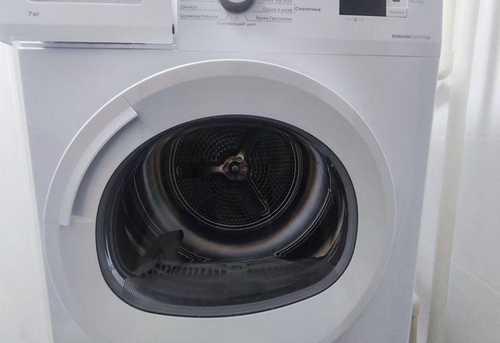 Продам сушильную машину Beko DF7412GA