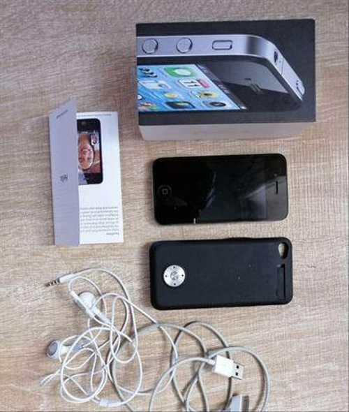 Телефон iPhone 4 black 32Gb A1332 неисправен