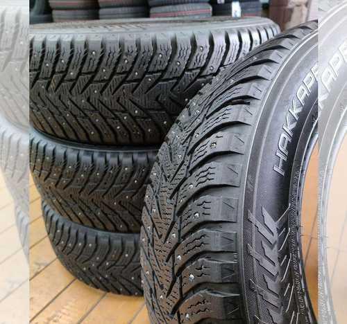 Nokian Tyres Hakkapeliitta 8 235/65 R17 108T