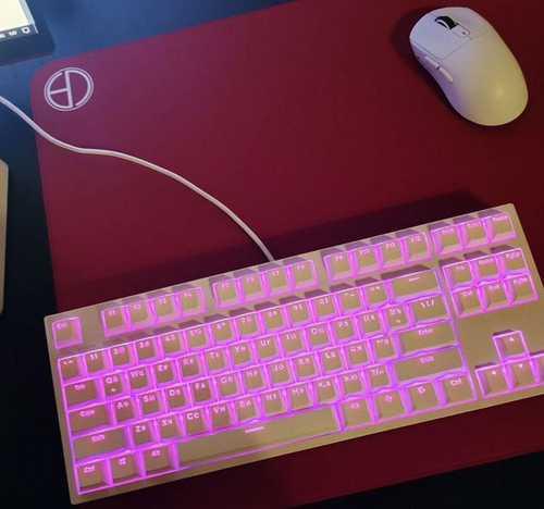 Red square keyrox tkl classic