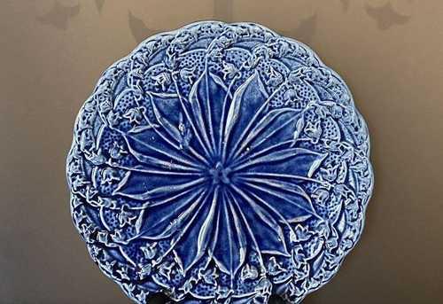 Антикварная тарелка Рельеф Флоральный декор 19 век