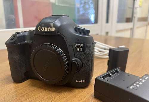 Зеркальный фотоаппарат Canon 5D m3