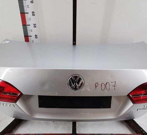 Volkswagen Jetta 6 крышка багажника VW