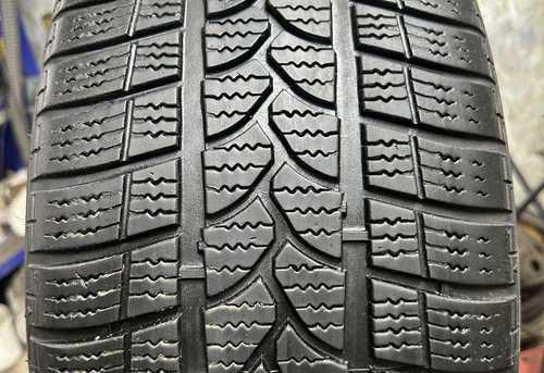 Tigar Winter 1 245/45 R18