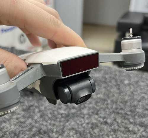 Квадрокоптер DJI Spark цвет White На запчасти