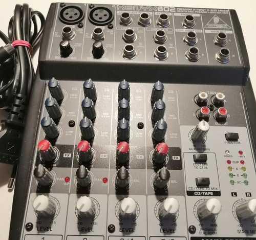 Микшерный пульт behringer xenyx 802