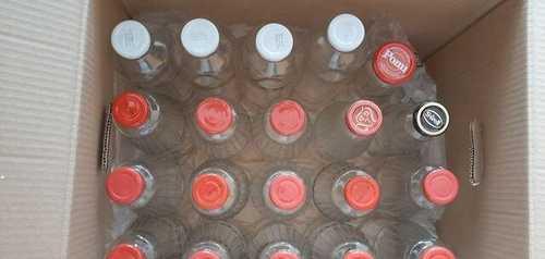 Бутылки из стекла с металлическими крышками