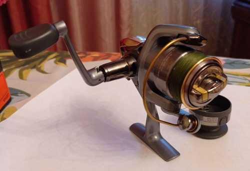 Катушка daiwa Regal 1000-4i