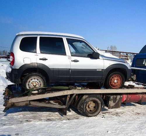 Кузов по частям Chevrolet Niva