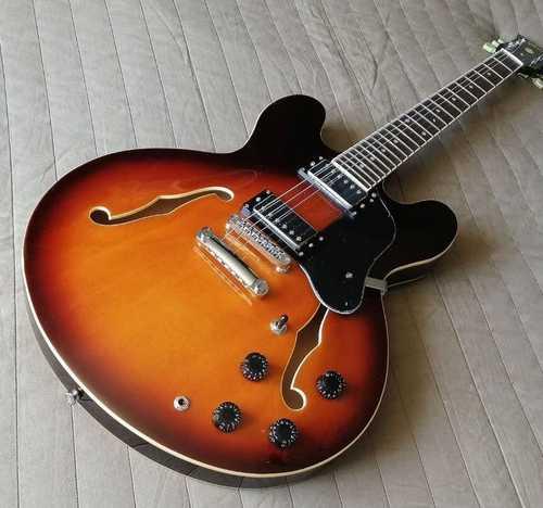 Gibson ES-335 Worn Bourbon Memphis Dot Reissue