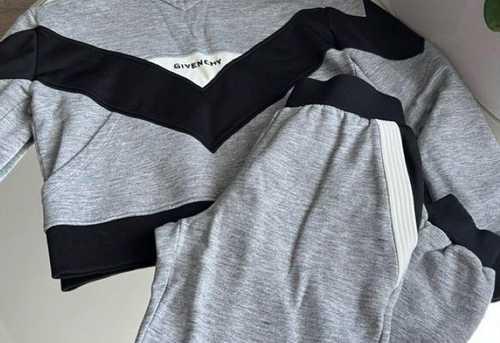 Givenchy костюм оригинал