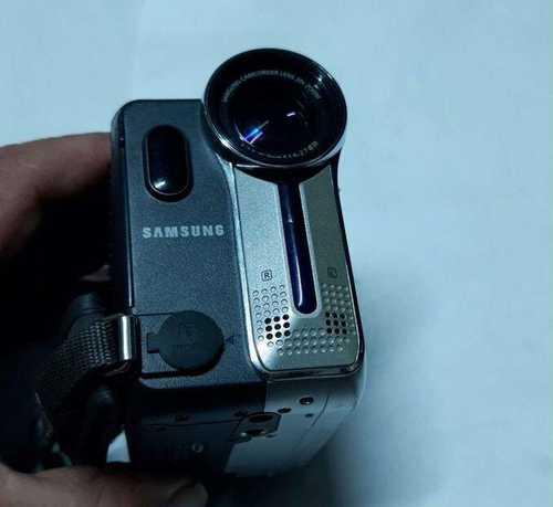 Компактная видеокамера Samsung VP-D352i mini DV