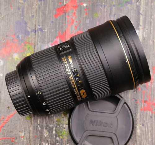 Nikon 24-70mm f/2.8G ED AF-S Nikkor s/n 063