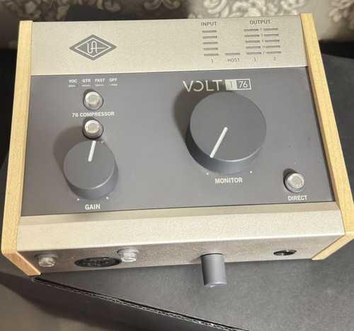 Universal audio volt 176
