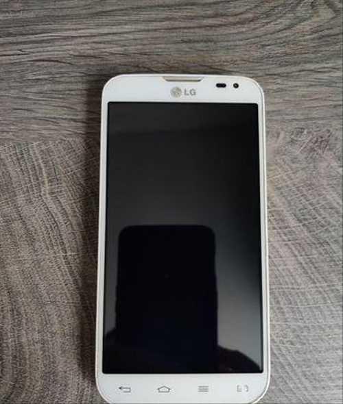 Смартфон LG L90 D410 белый