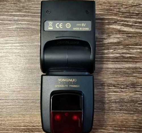 Фотовспышка Yonguo Speedlite yn568ex