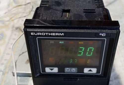 Программируемый контроллер температуры Eurotherm