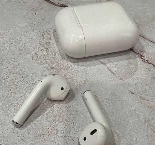 Беспроводные наушники apple airpods 1