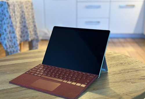 Microsoft surface pro 8 i7 16Gb 1Tb