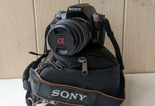 Зеркальный фотоаппарат Sony с штативом