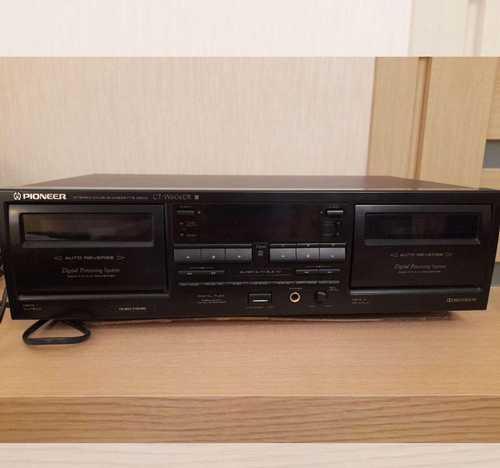 Кассетная дека Pioneer CT-W606DR