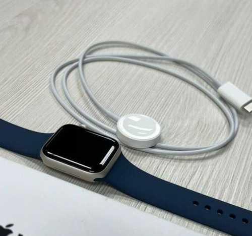 Apple watchApple Watch SE 40 mm, 2023 года