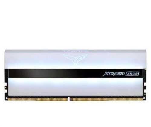 32Gb (2x16Gb) 3200MHz DDR4 teamgroup T-Force Xtree