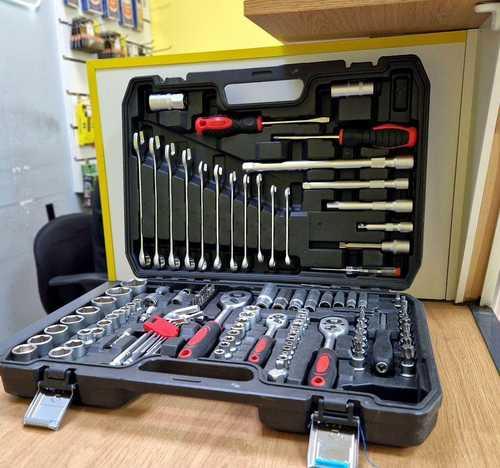 Набор инструментов Egerforce 121 PCS