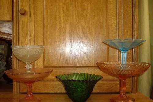 Маленькие вазочки цветное стекло СССР