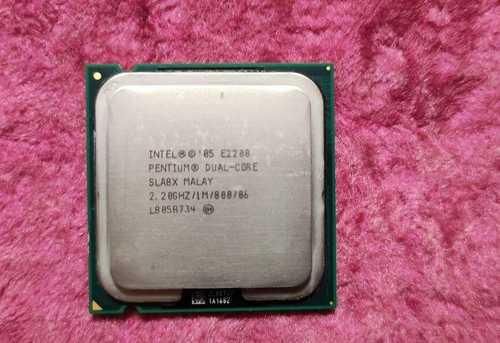 Процессор Intel Pentium Dual-Core E2200 (LGA 775)