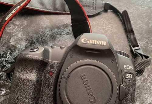 Зеркальный фотоаппарат Canon 5d mark ii