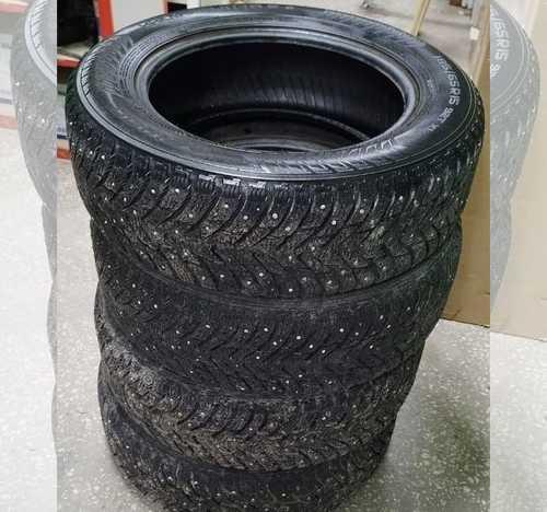 Nokian Tyres Hakkapeliitta 8 185/65 R15 92T