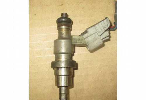 Форсунка на toyota brevis JCG10 1JZ-FSE