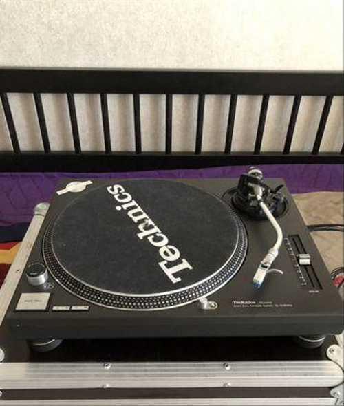 Проигрыватель Technics SL-1210MK2