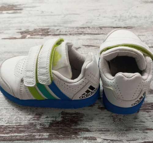 Кроссовки детские adidas 21