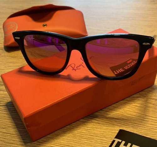 Солнцезащитные очки RayBan Wayfarer