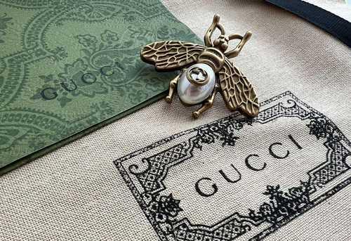 Брошь пчёлка Gucci