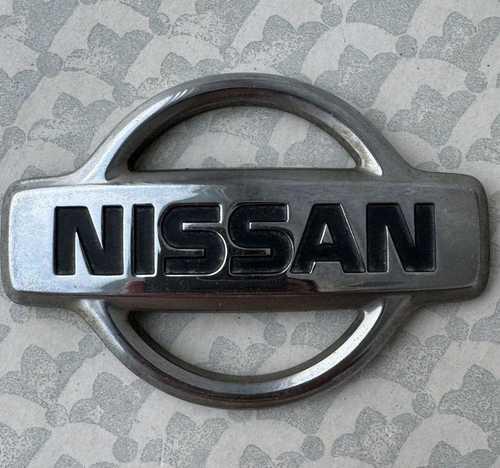 Значек шильдик Nissan