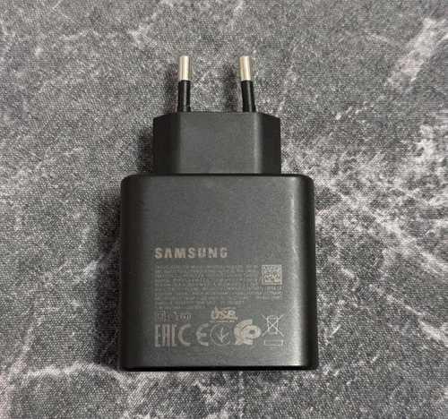 Блок быстрой зарядки Samsung 45W