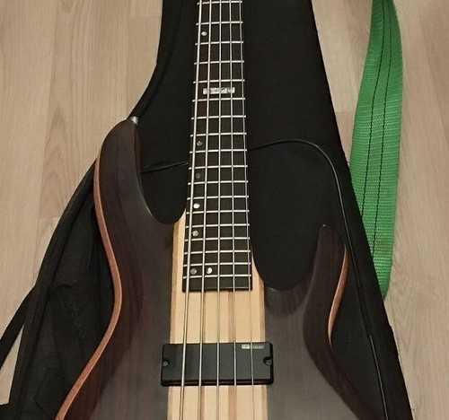 Бас гитара esp ltd b5e