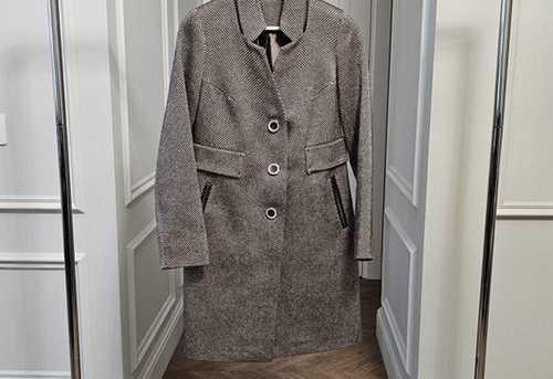 Пальто женское демисезонное, размер S (42)