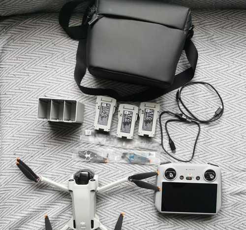 Квадрокоптер Dji mini 3 pro RC   Fly More Kit Plus