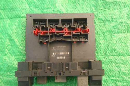 Блок управления бортовой сети Шкода Октавия А5